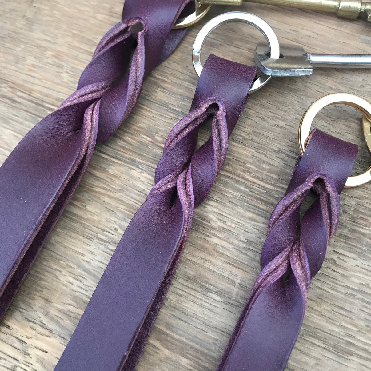 Twist Keyring - Purple – Miller and Jeeves